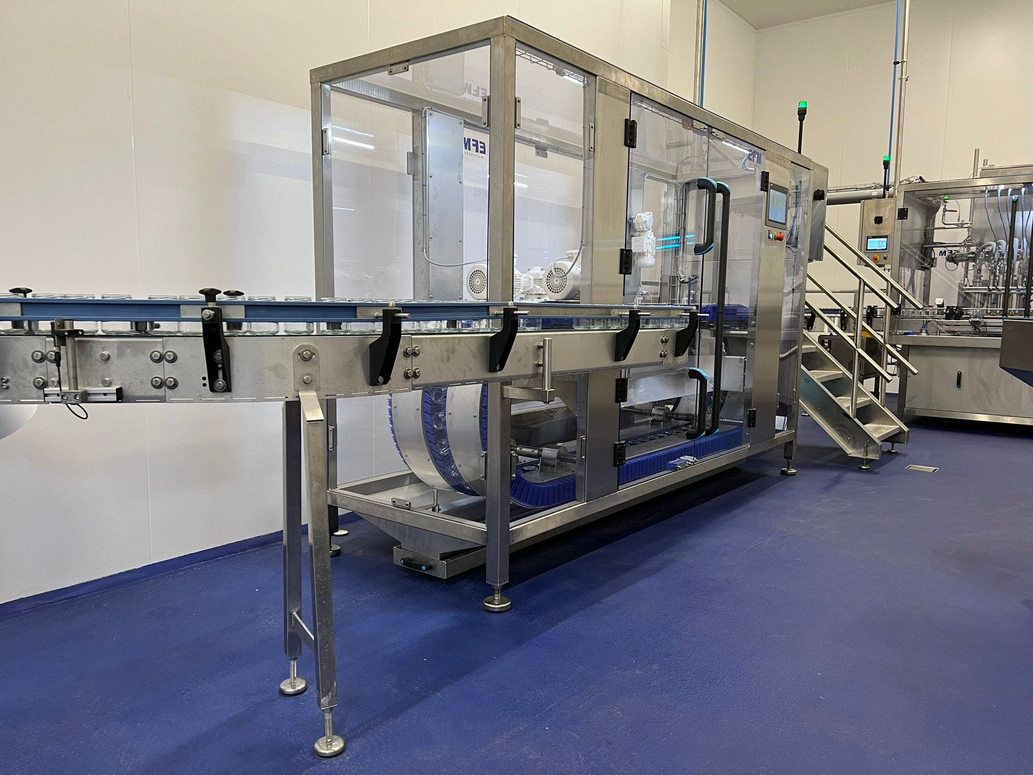 Notenpasta afgevuld door verpakkingsmachines van EFM